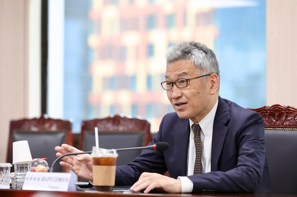 오기웅 중기부 차관, OECD과 사무차장 면담 - 사진 | 멀티미디어 | 대한민국 정책브리핑